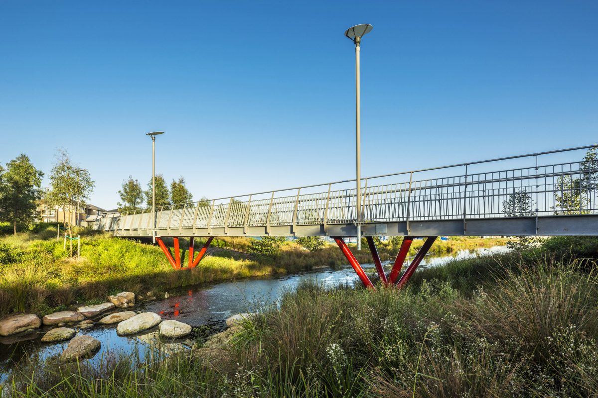 THE PONDS PARKLANDS: RIPARIAN CORRIDOR - Clouston