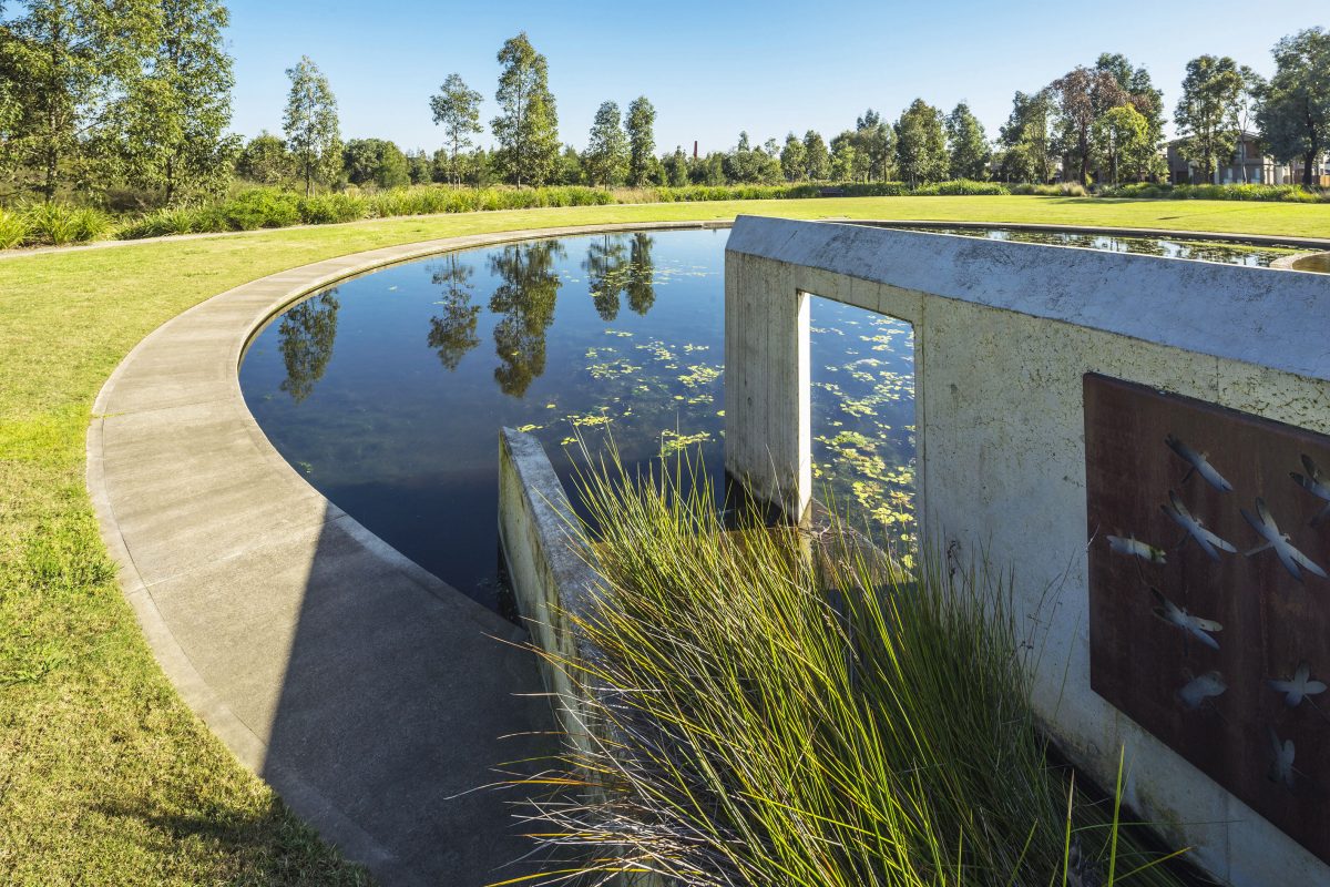 THE PONDS PARKLANDS: RIPARIAN CORRIDOR - Clouston